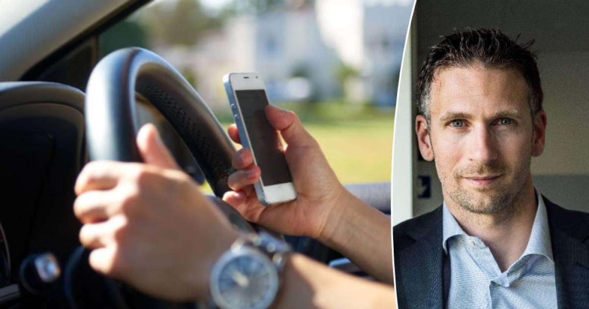 Even swipen tijdens het rijden kan je 174 euro kosten: experts geven ...
