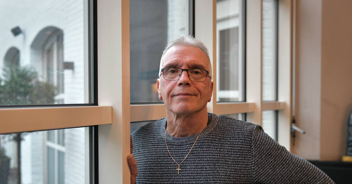 Harry van Beek, 50 jaar voetbalscheidsrechter: ‘Stoppen? Ik denk dat ze ...