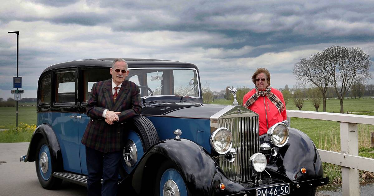 De Rolls-Royce limousine van Ton (73) trekt altijd de aandacht: ‘Heb er ...