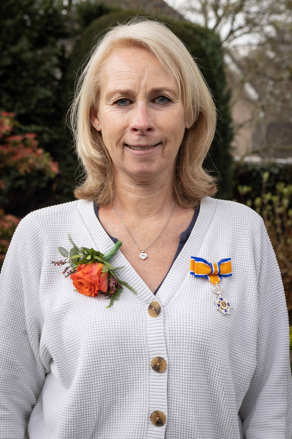 Negen lintjes uitgereikt in Veldhoven | Foto | AD.nl