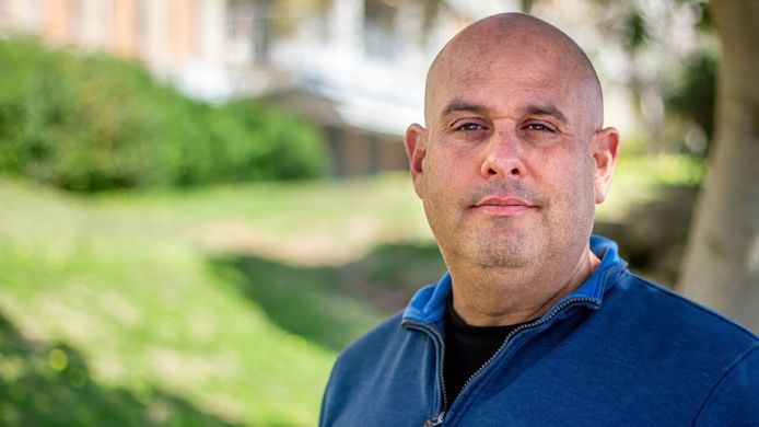 Met zijn video’s belicht Corey beide kanten van het conflict in Gaza ...