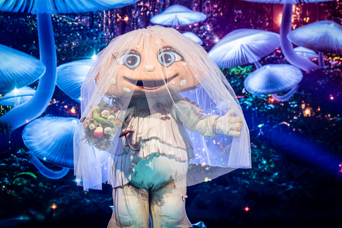 Minotaurus moet ‘The Masked Singer’ verlaten, ontdek hier wie er onder ...