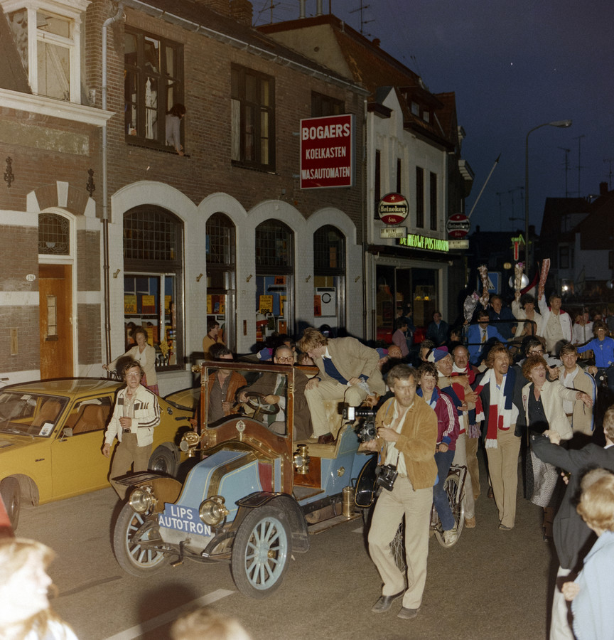 Hoe snel Tilburg verandert laat de fotocollectie Van Aarle zien: 12.000 ...