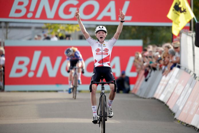 Sweeck pakt eerste seizoenszege in Maasmechelen, bij de dames staat er ...