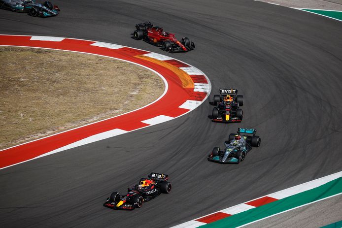 Valerie Maes leidt in de Gouden Formule 1, maar haar man Ruben is het ...