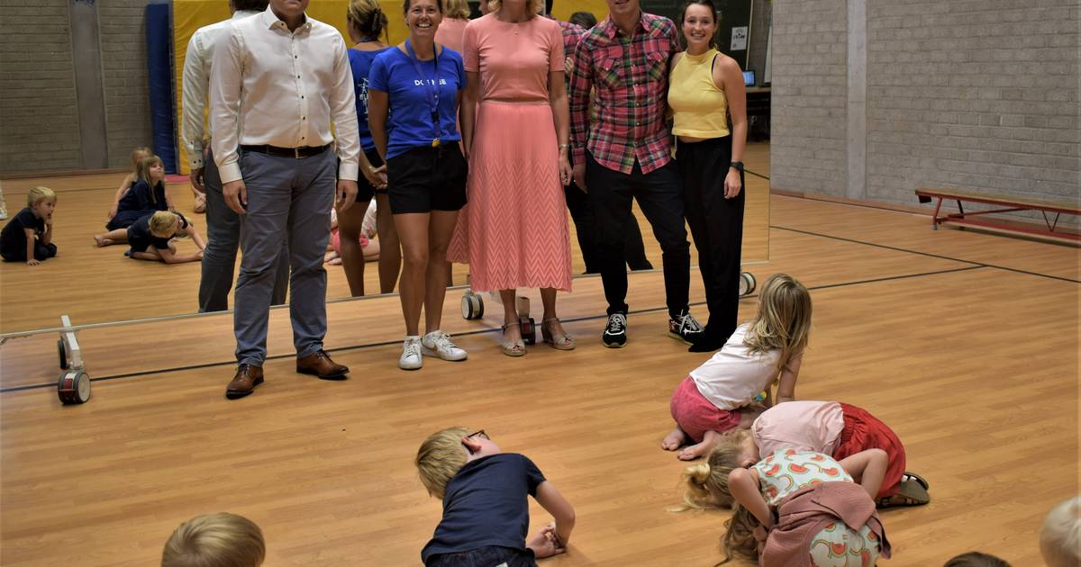 Nieuwe sportvloer in turnzaal van gemeentelijk onderwijs | Oosterzele ...