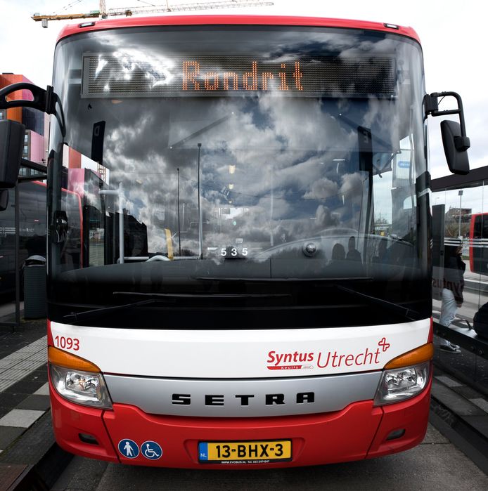 Syntus gaat volgend jaar minder rijden in de provincie | Woerden | AD.nl