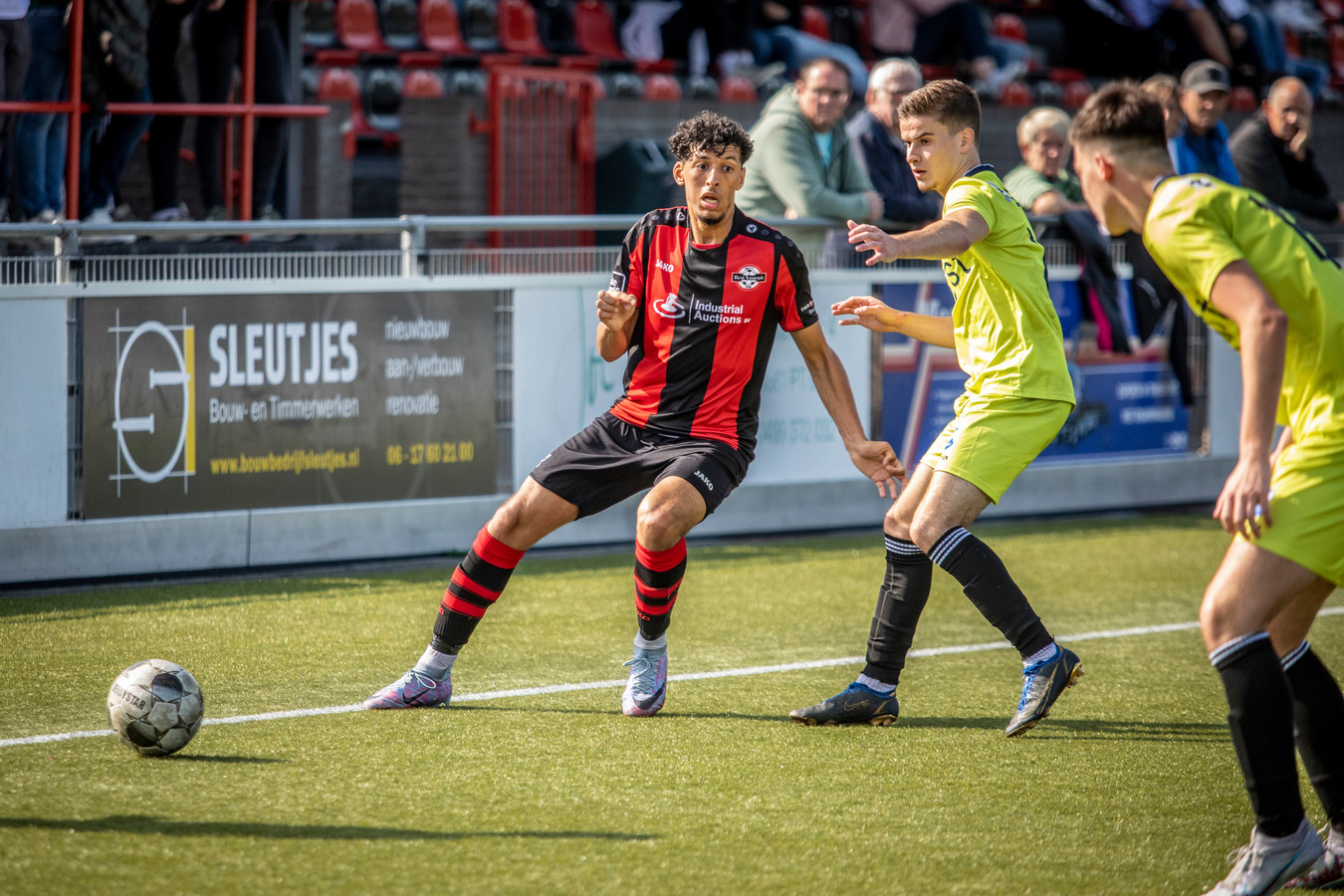 Droomdebuut voor Nordin Errouk met de winnende voor Best Vooruit: ‘Een ...