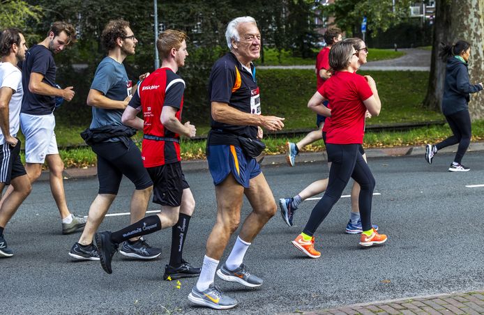 De Singelloop Utrecht in beeld: 10.000 hardlopers genieten van zonnig ...