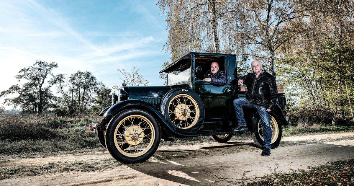 Vader en zoon Heurnink uit Doetinchem restaureren oldtimers: ‘Omdat ik wil dat ze blijven ...