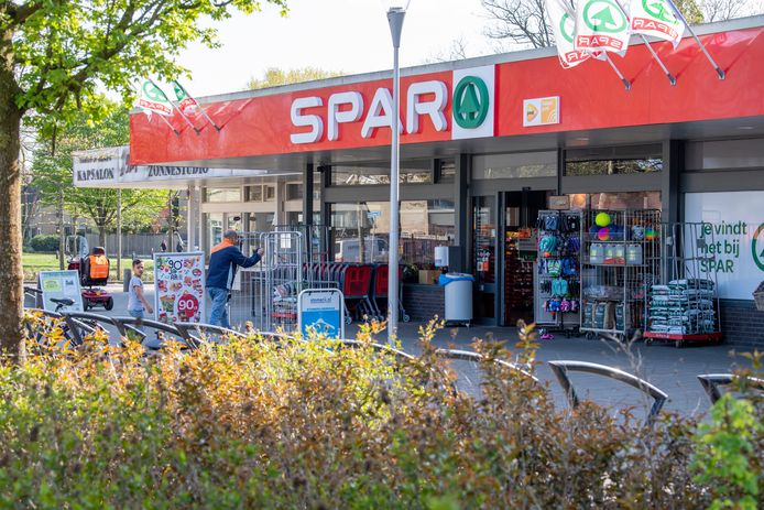 Hardenberg trekt conclusies over zondagse openingstijden van ...