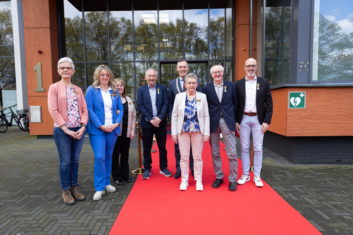 Dit zijn de 16 ‘parels van Twenterand’ die een lintje kregen (en daar ...