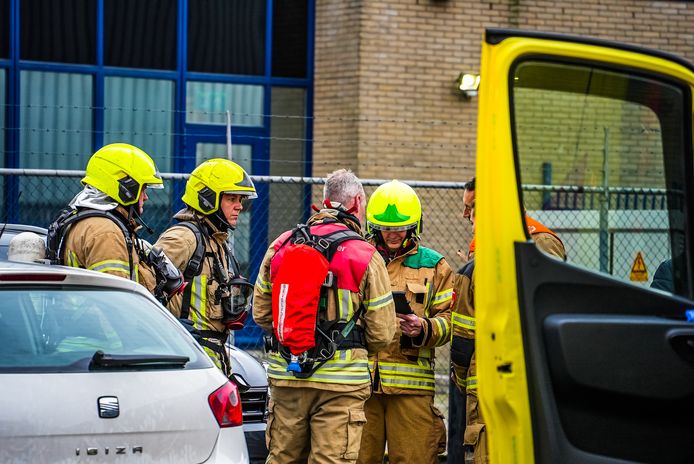 Persoon krijgt zwavelzuur over zich heen bij bedrijfsongeval, raakt ...