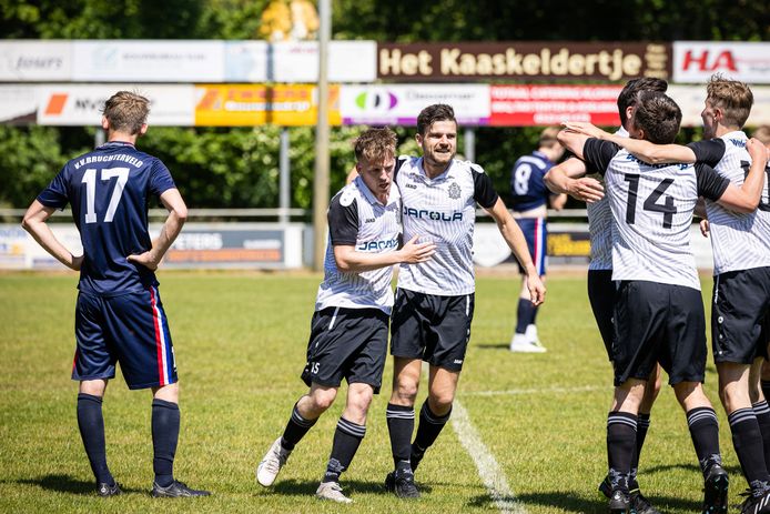 Invaller helpt Lutten bij scheiden van de markt toch langs Bruchterveld ...