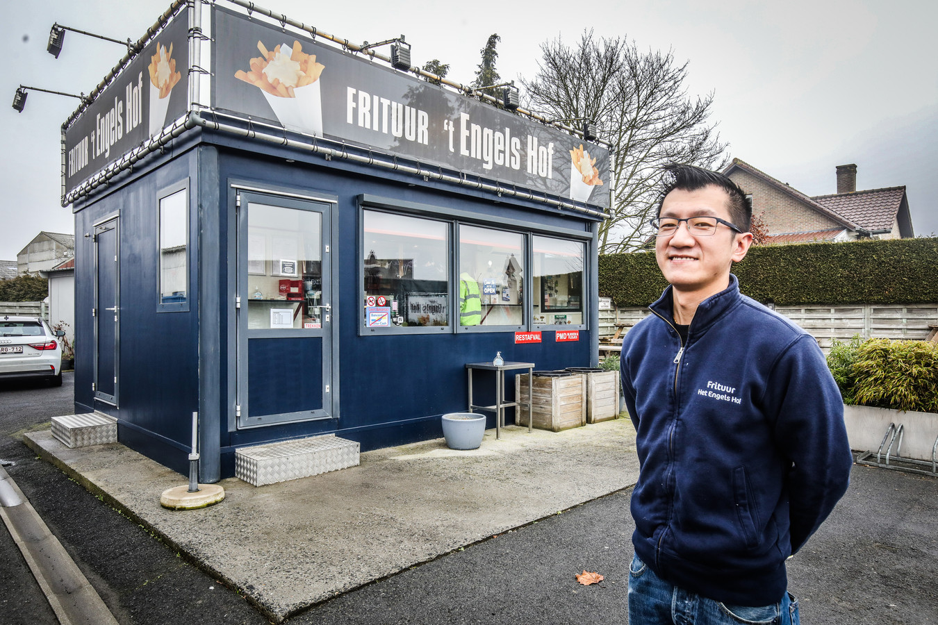 Op zoek naar de laatste echte frietkoten in de Brugse regio: “Er is niets mis met een simpel ...