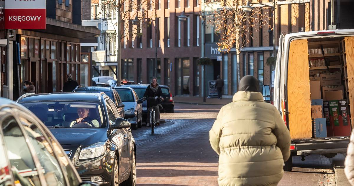 Drie ongelukken in vier dagen tijd op de Heistraat in Helmond: ‘Een ...