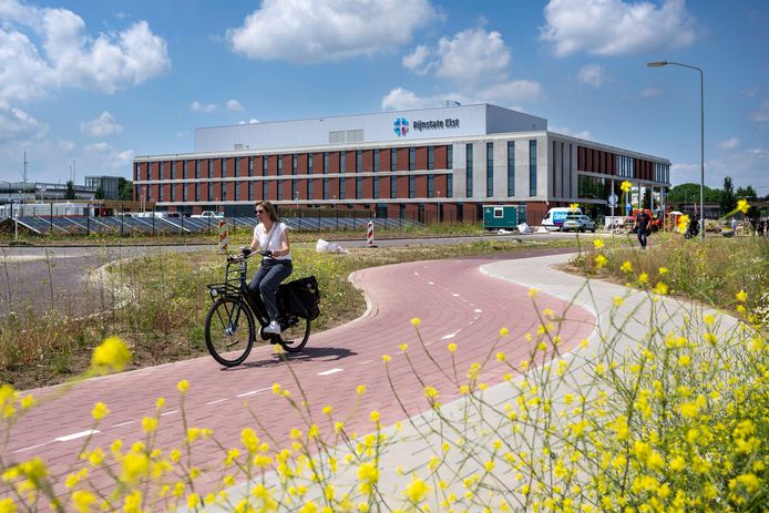 Rijnstate Elst nu al een hele dag dicht: ziekenhuis door Nijmeegse ...