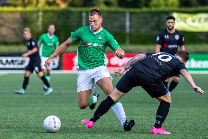 Na drie wedstrijden vertrekt de Tilburgse trainer van het Bredase ...