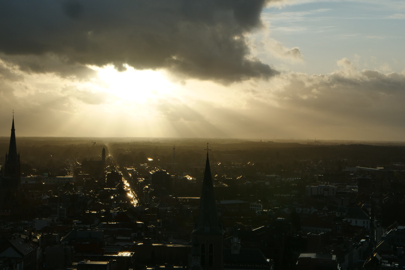 Laatstejaars vieren spectaculaire Laatste 100 Dagen met livestream ...