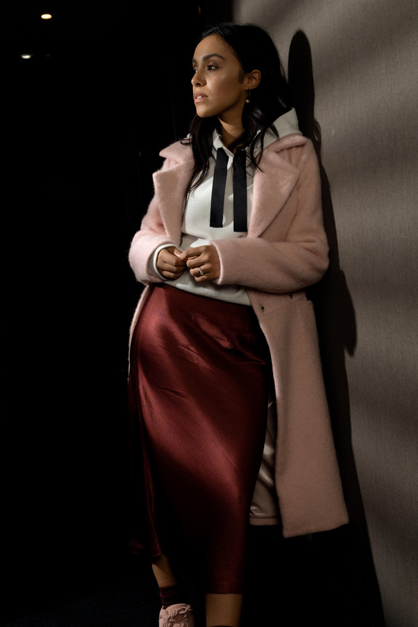 Nora Gharib uit ‘Patser’ lanceert een kledingcollectie | Foto | hln.be