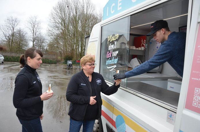 “17 graden op oudejaar? Dan rukken we uit met ijskar”: Foubert IJs pakt ...