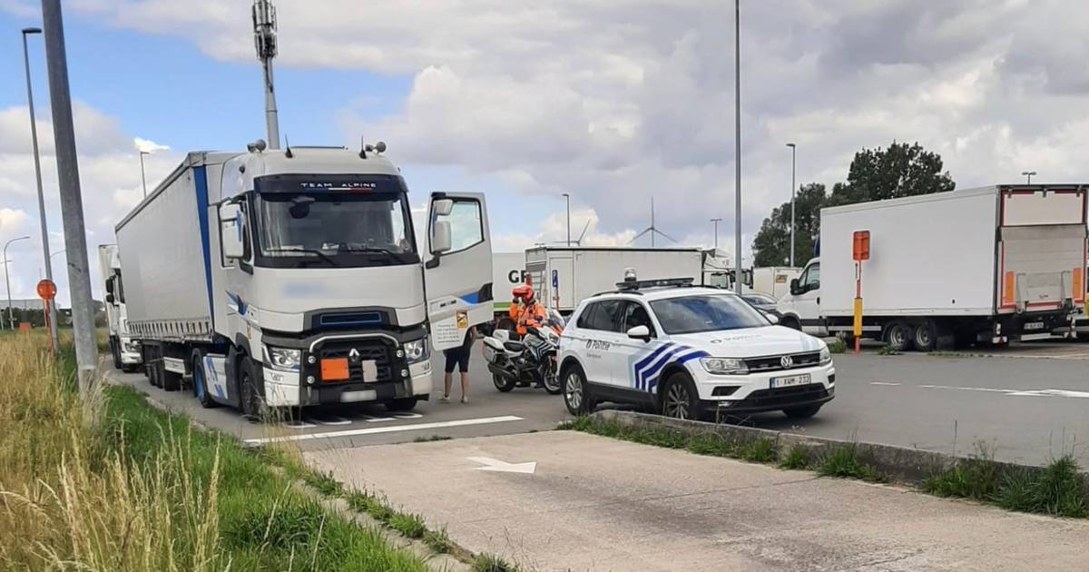 Politie int 11.000 euro aan boetes tijdens controleactie op ...