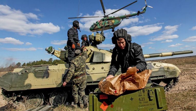 'Achtduizend Oekraïense soldaten lopen over naar Russische leger' 'Achtduizend Oekraïense soldaten lopen over naar Russische leger'