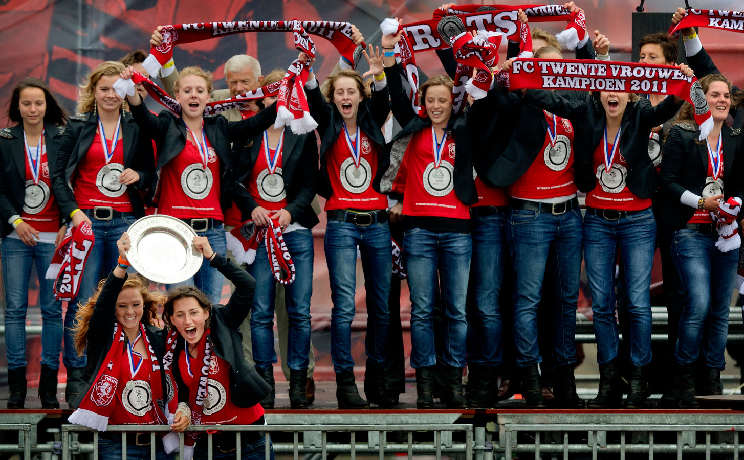 Van de eerste schaaluitreiking tot en met de negende voor ...