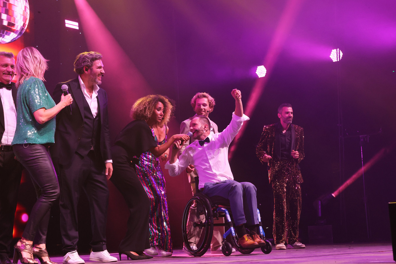 The return of zatte Rita, bruidsboeket voor de Bomma en hete vlammen ...