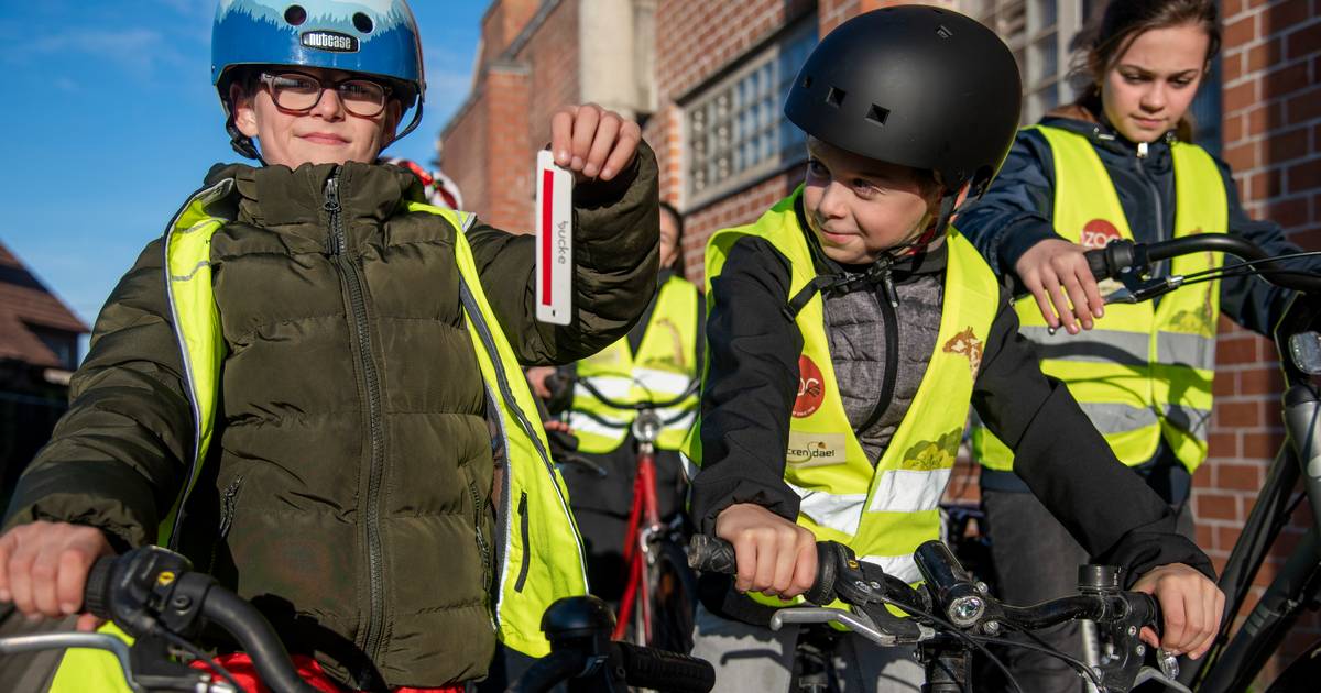 Stadsbestuur wil meer dan 1.400 extra schoolkinderen op de fiets ...