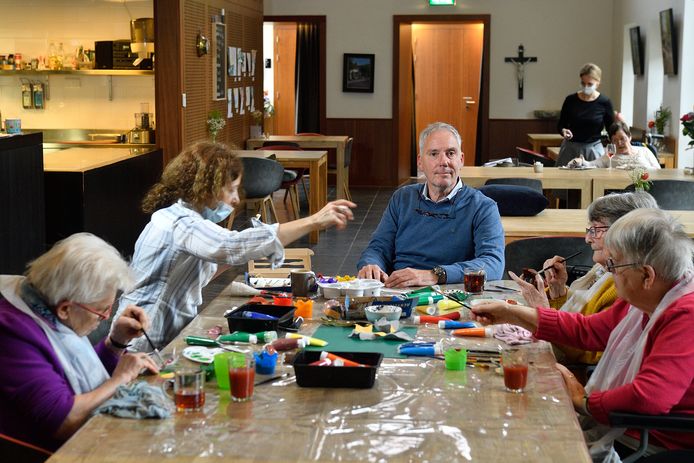 Waarom spraakwaterval Emil Scheerder veel via e-mail ‘praat’: ‘Dat is ...