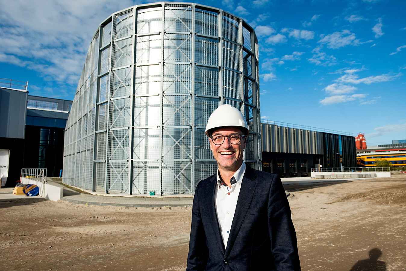 Lelijke blokkendozen langs de snelweg? Dit bedrijventerrein is blij met ...