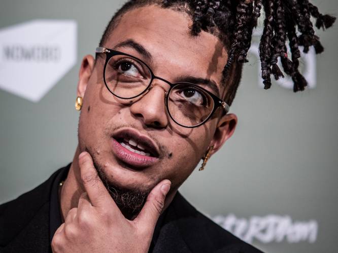 Rapper Ronnie Flex vader geworden van dochtertje Nori Dua | Show | AD.nl