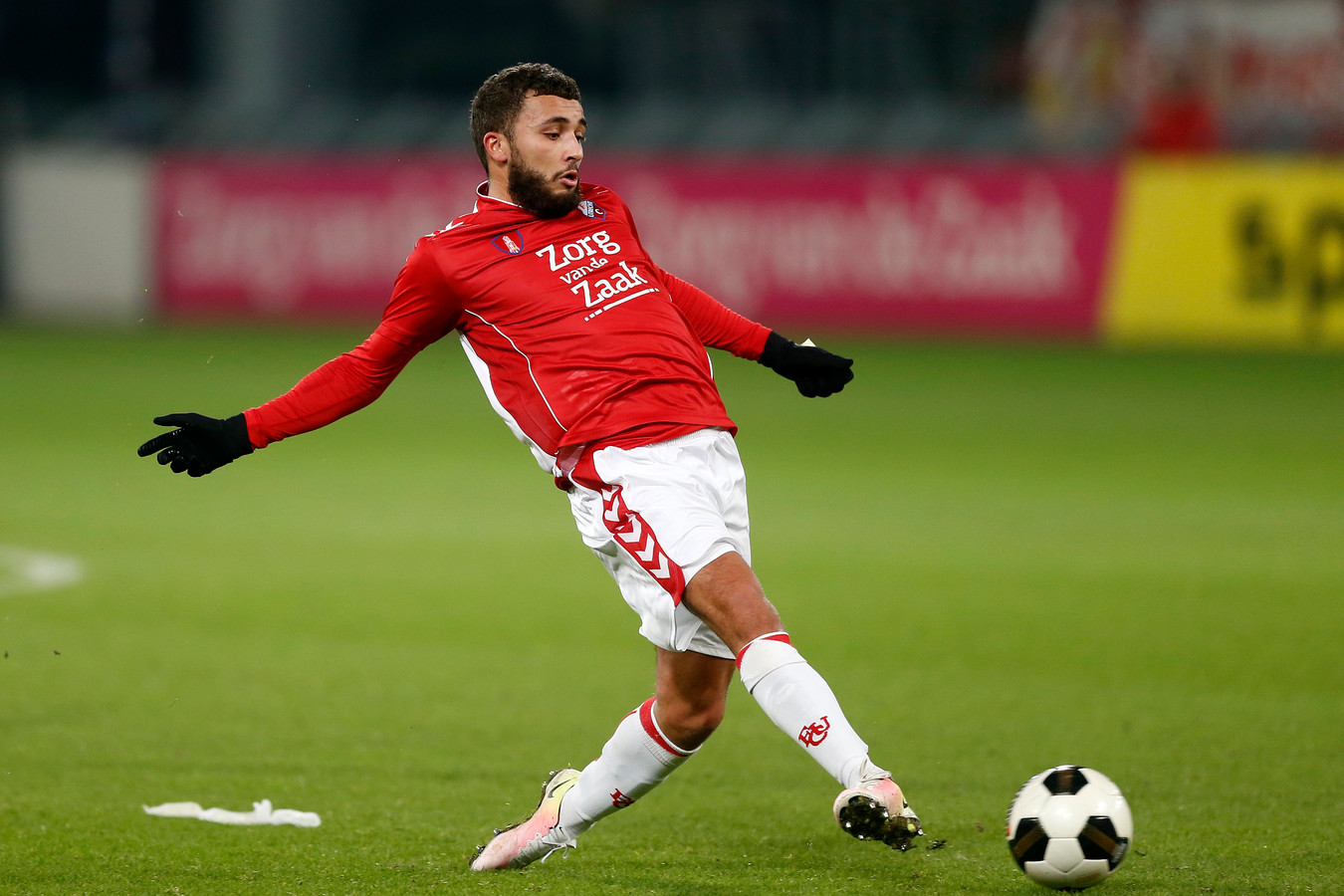 FC Utrecht overweegt Labyad te contracteren, maar niet iedere speler ... FC Utrecht overweegt Labyad te contracteren, maar niet iedere speler ...