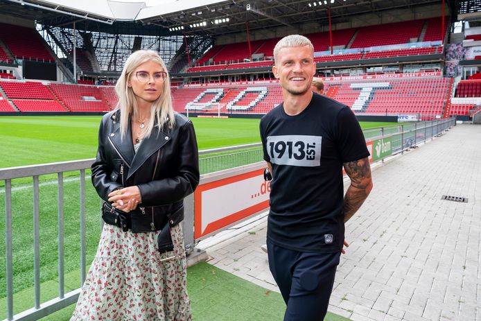 PSV legt Duitse linksback Philipp Max voor vier jaar vast | Nederlands ...