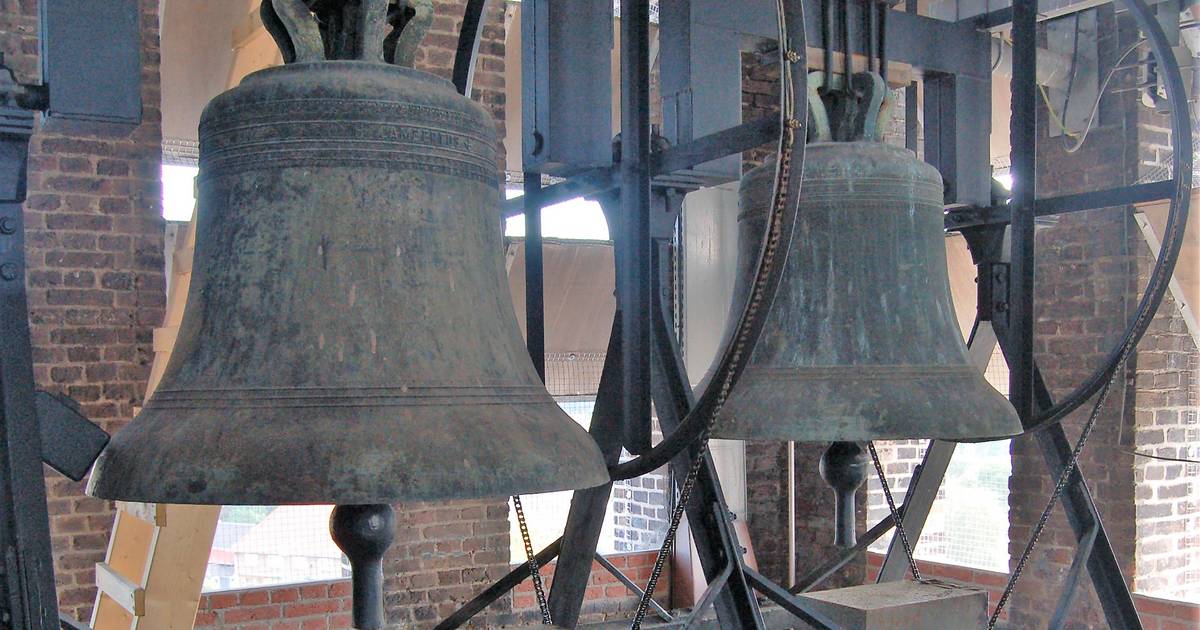 Kerkklokken luiden in Zaltbommel het nieuwe jaar in en in West Betuwe het jaar uit ...