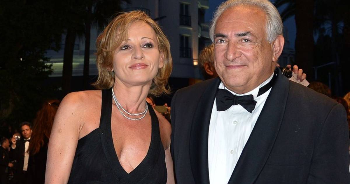 L'apparition surprise de DSK et sa compagne sur les marches | Home ...