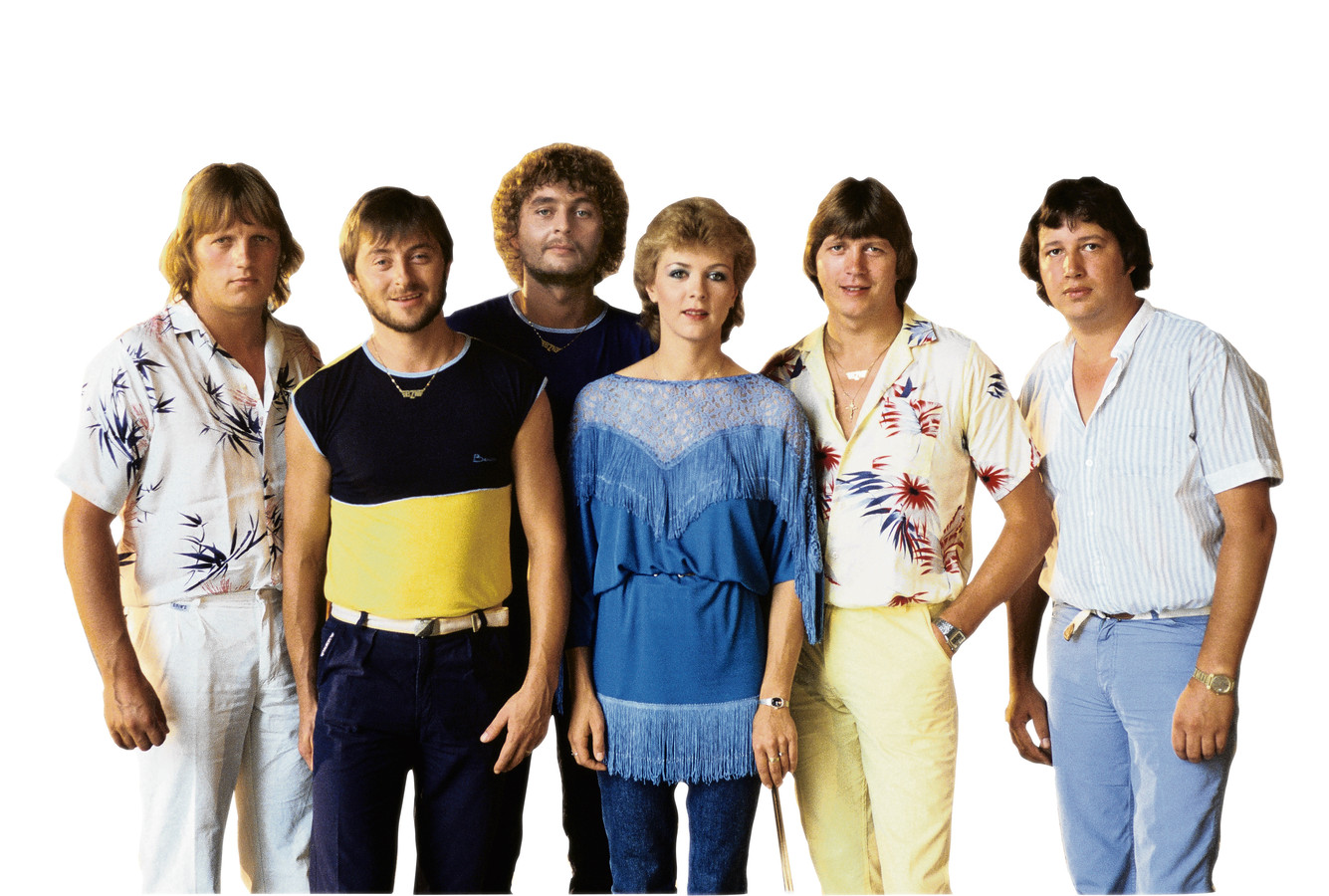 Zangveteranen Jan Keizer en Anny Schilder stoppen ermee | Foto ...