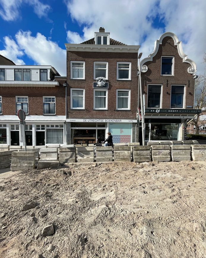 Wat moet je met een berg zand voor de deur? Tim van den Hoed van de ...