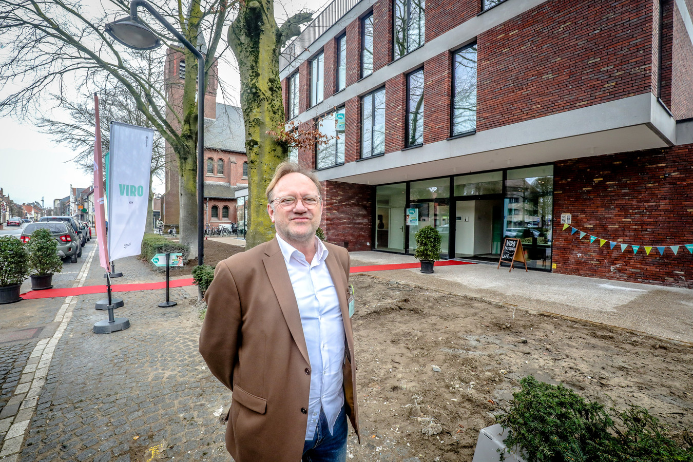 Oude pastorie in Sint-Michiels krijgt een nieuwe bestemming: “Buren en ...