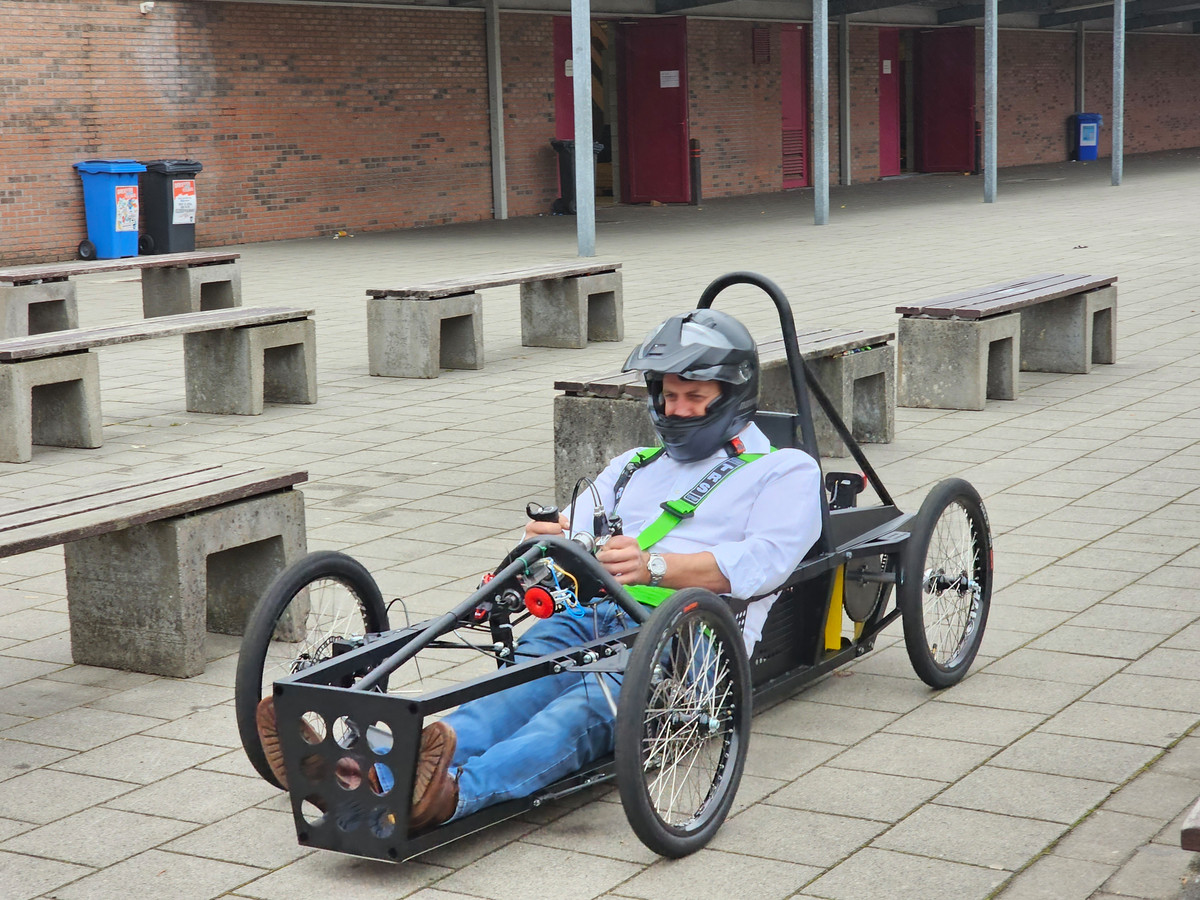 KIJK. Gitok en Porsche Centre Antwerpen slaan handen in elkaar voor deelname aan Greenpower ...