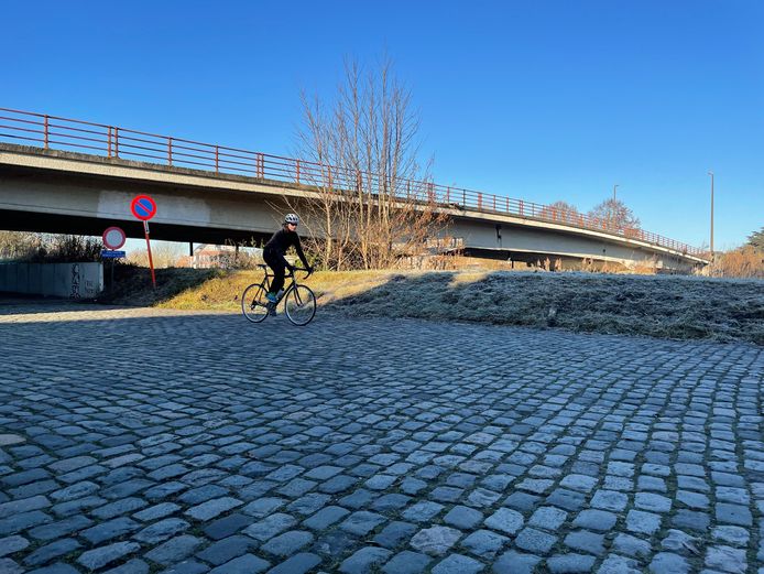 Dit kasseibaantje aan Gentbruggebrug wordt eindelijk volwaardig ...