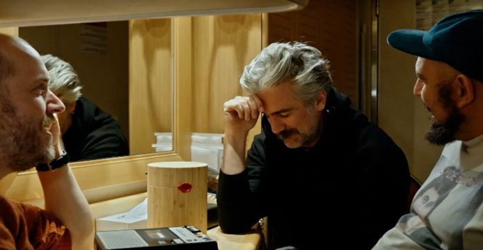 “Hij is afscheid aan het nemen”: Jeroom hoort na 24 jaar nog eens de ...