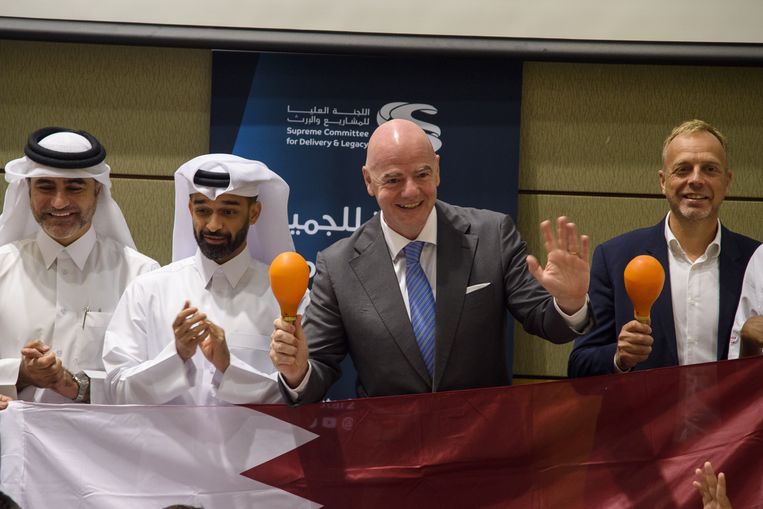 De sportswashing van Qatar is goed hoorbaar in de officiële liedjes die ...