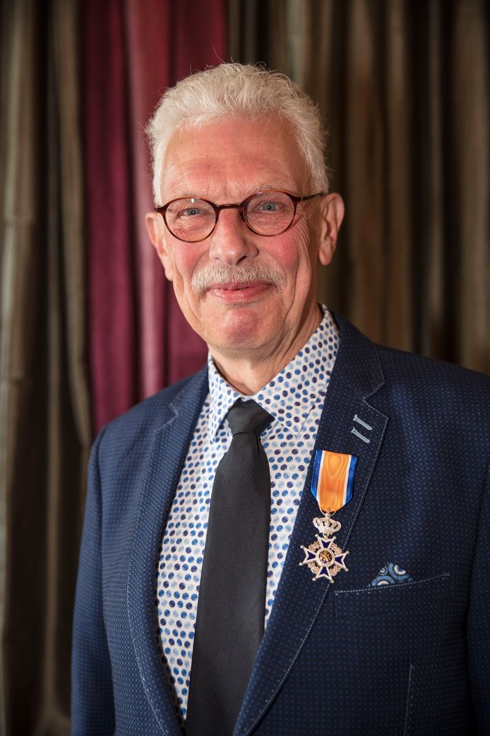 Vijftien lintjes in Helmond | Lintjes 2017 *** | ed.nl