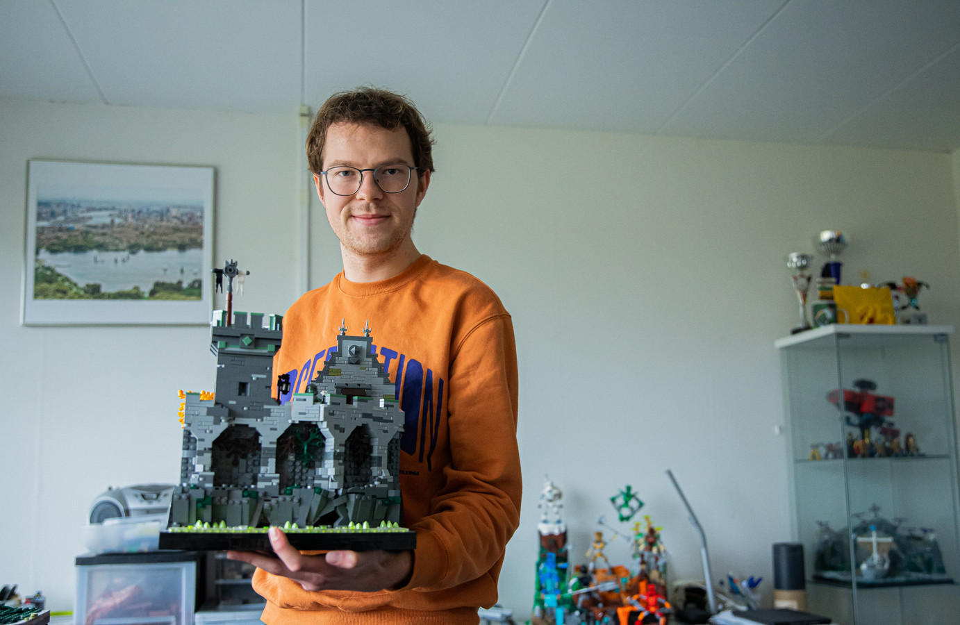 Mathijs uit Hoek derde in finale van Lego Masters | Foto | pzc.nl