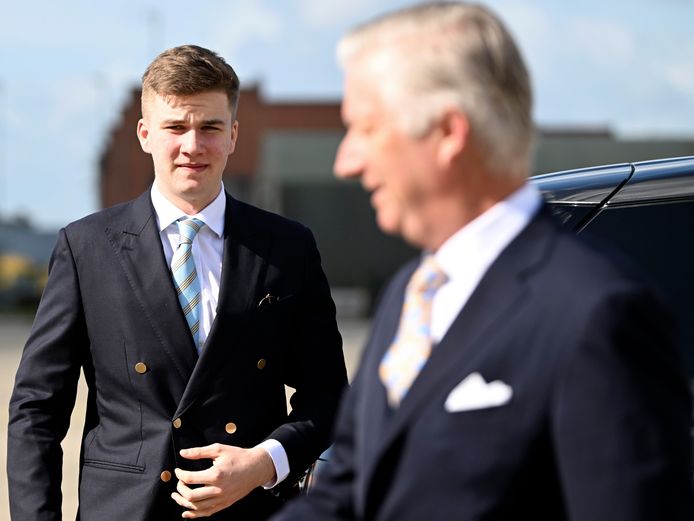 Verrassing: koning Filip neemt zoon Gabriël mee naar lancering van ...