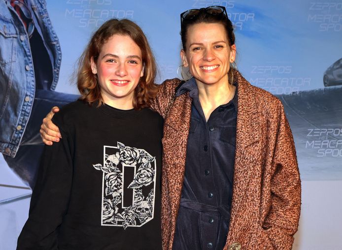 Veerle Baetens en 14-jarige dochter schitteren voor het eerst samen op ...