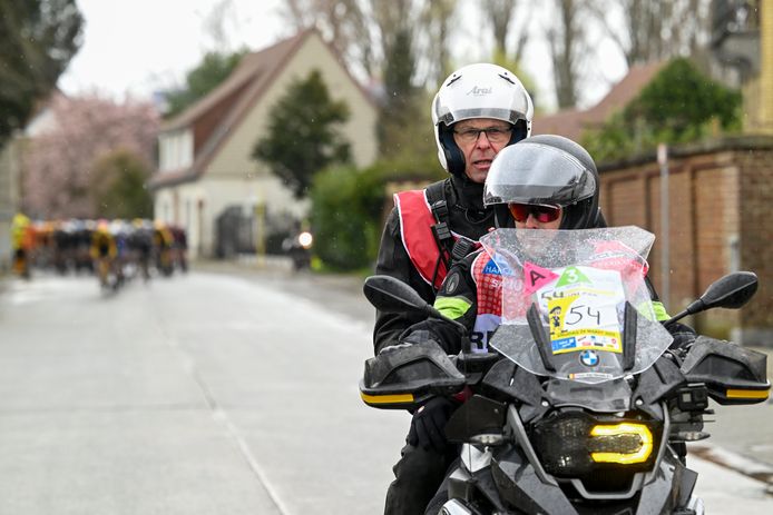 Regulator Frank Hoste pleit na nieuw incident voor minder motoren in de ...