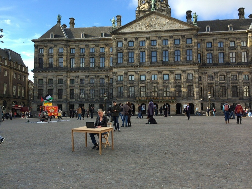 Eerste deelnemer Wie is de Mol? heeft al een rood scherm | Foto ...